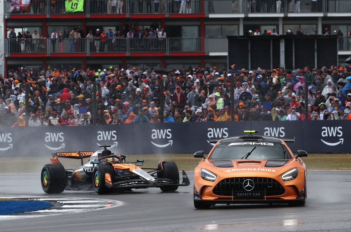 McLaren juge la pénalité d'Oscar Piastri "très dure"