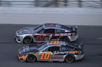 NASCAR Cup Racing - News, Photos, Videos