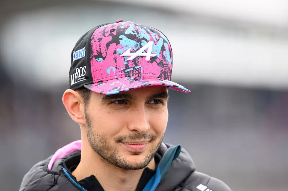 Ocon: "Sainz'ın kontrat durumu beni etkilemiyor"