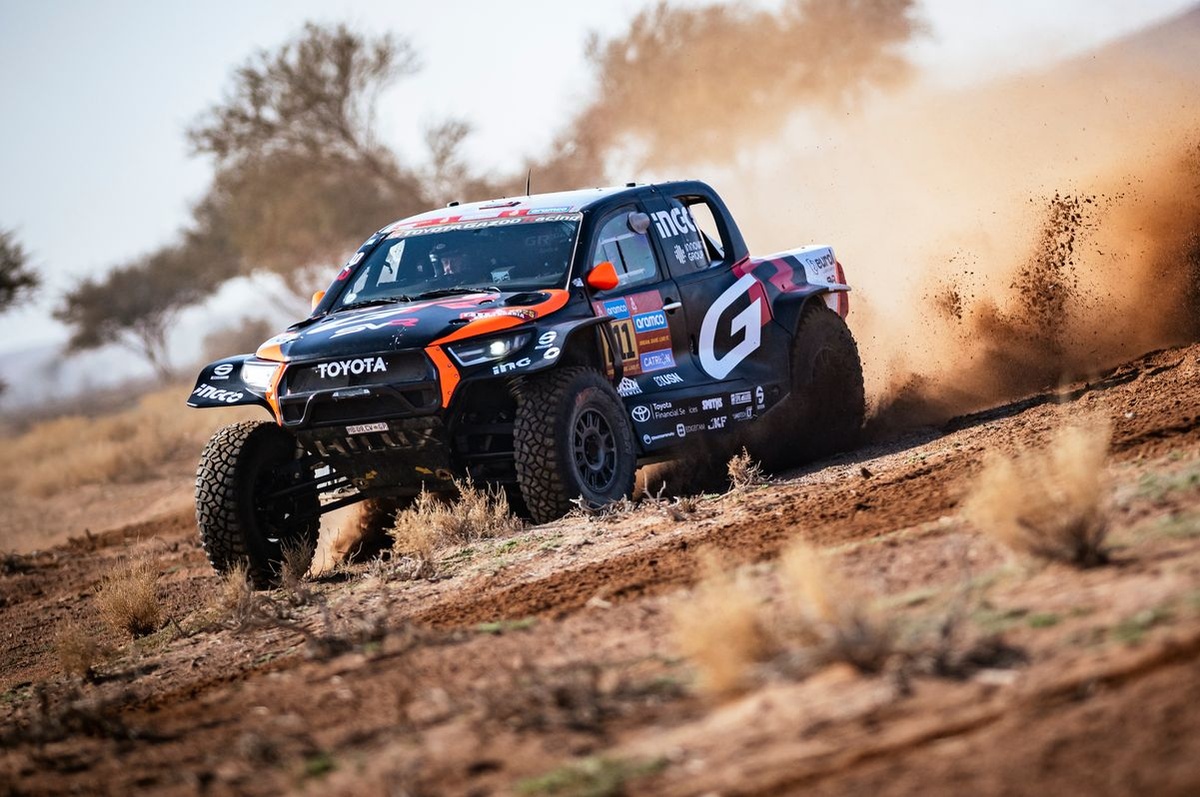 Dakar 2025, Stage 8: Lategan dominates to extend lead as Al-Attiyah ...