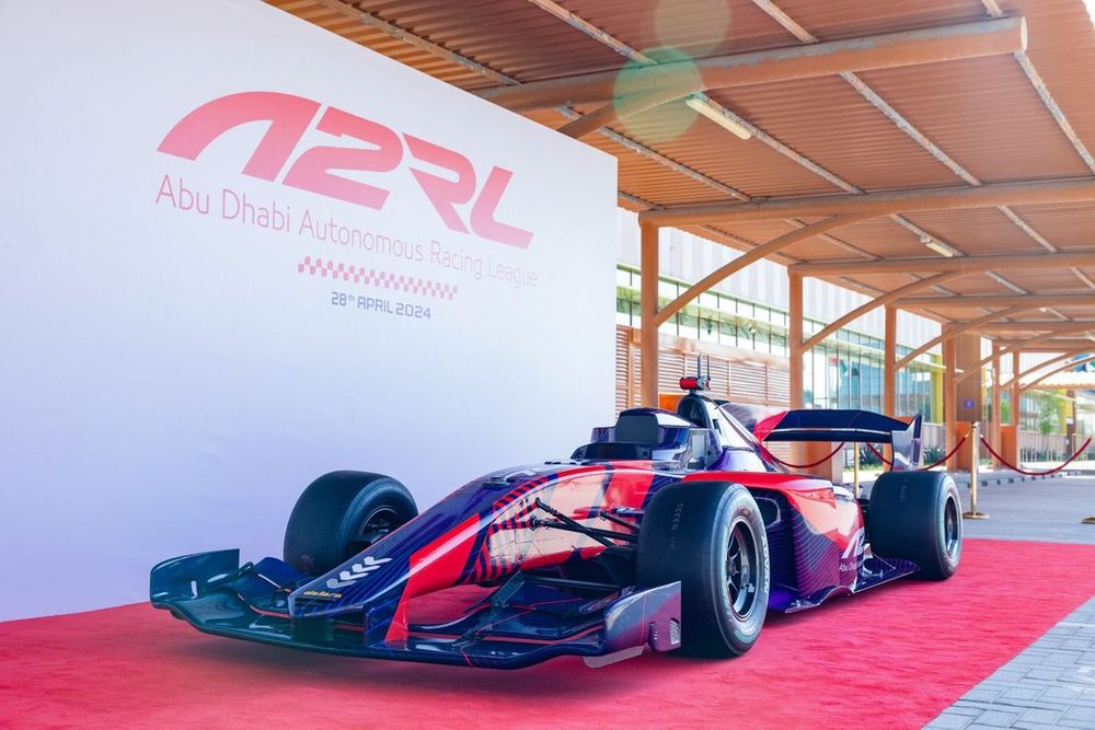 Áprilisban indulhat az önvezető autók bajnoksága