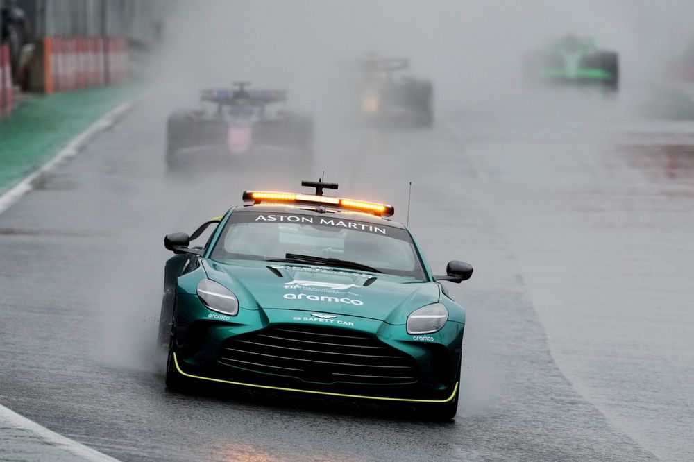 Pourquoi le Safety Car a été déployé avant le moindre accident