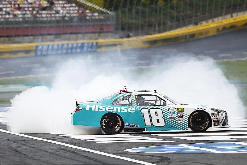 Denny Hamlin takes Charlotte win in thrilling shootout