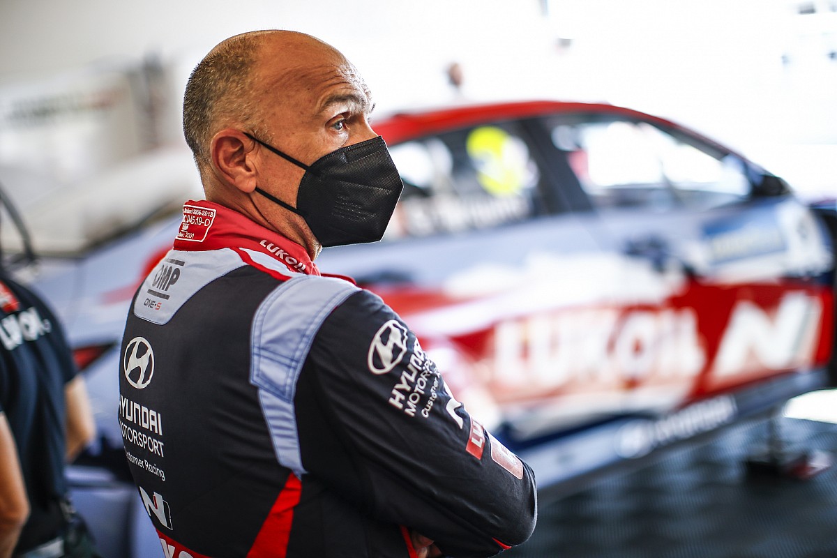 Tarquini nyert a WTCR-ben, Michelisz ismét pontszerző