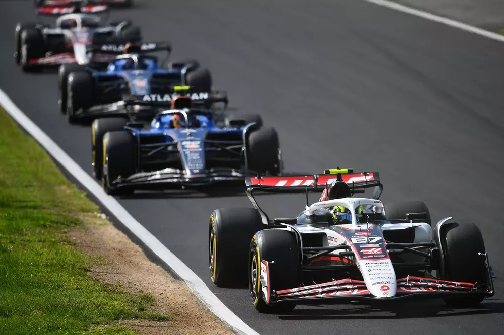 Bearman on edge of F1 race ban after Sainz Italian GP crash