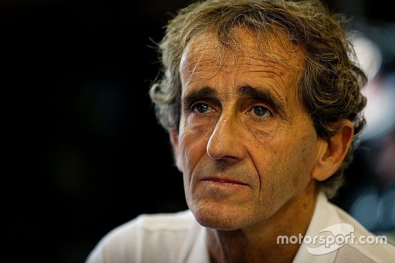 Prost joins Renault F1 team in advisory role