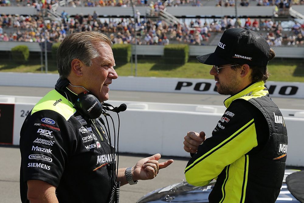 Penske crew chief Todd Gordon to retire at season's end