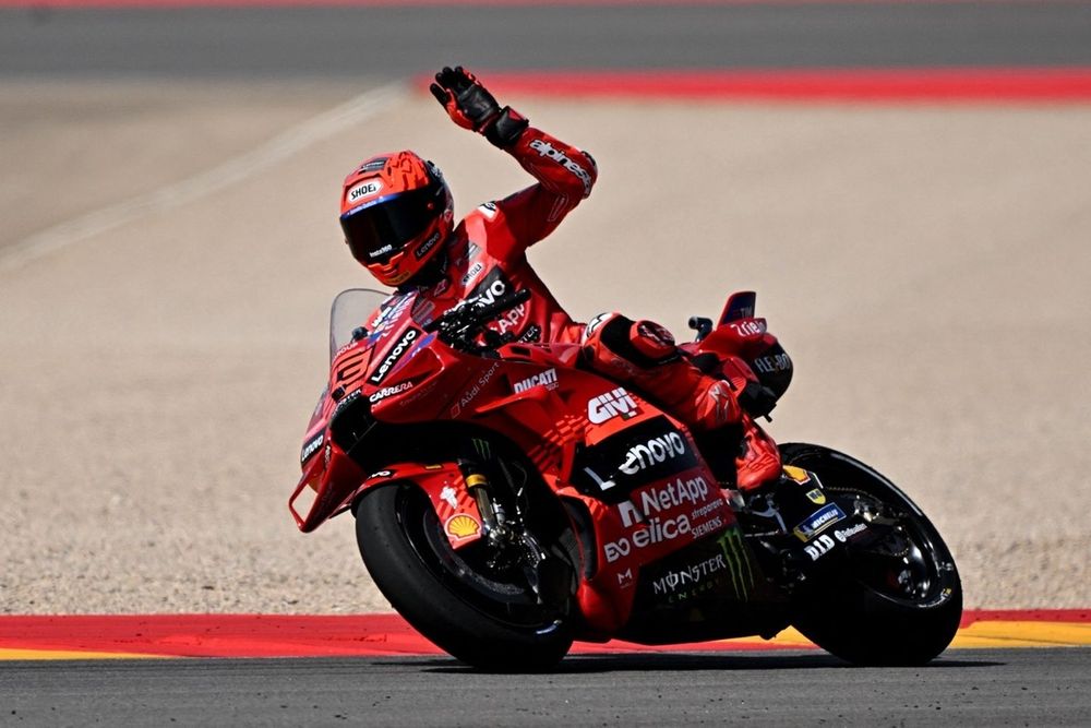 MotoGP Aragon GP: Marc Marquez overcomes poor start for sprint win