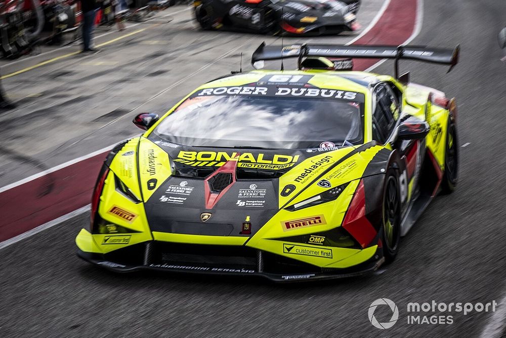 Lamborghini | Spinelli-Weering inaugurano la stagione col trionfo