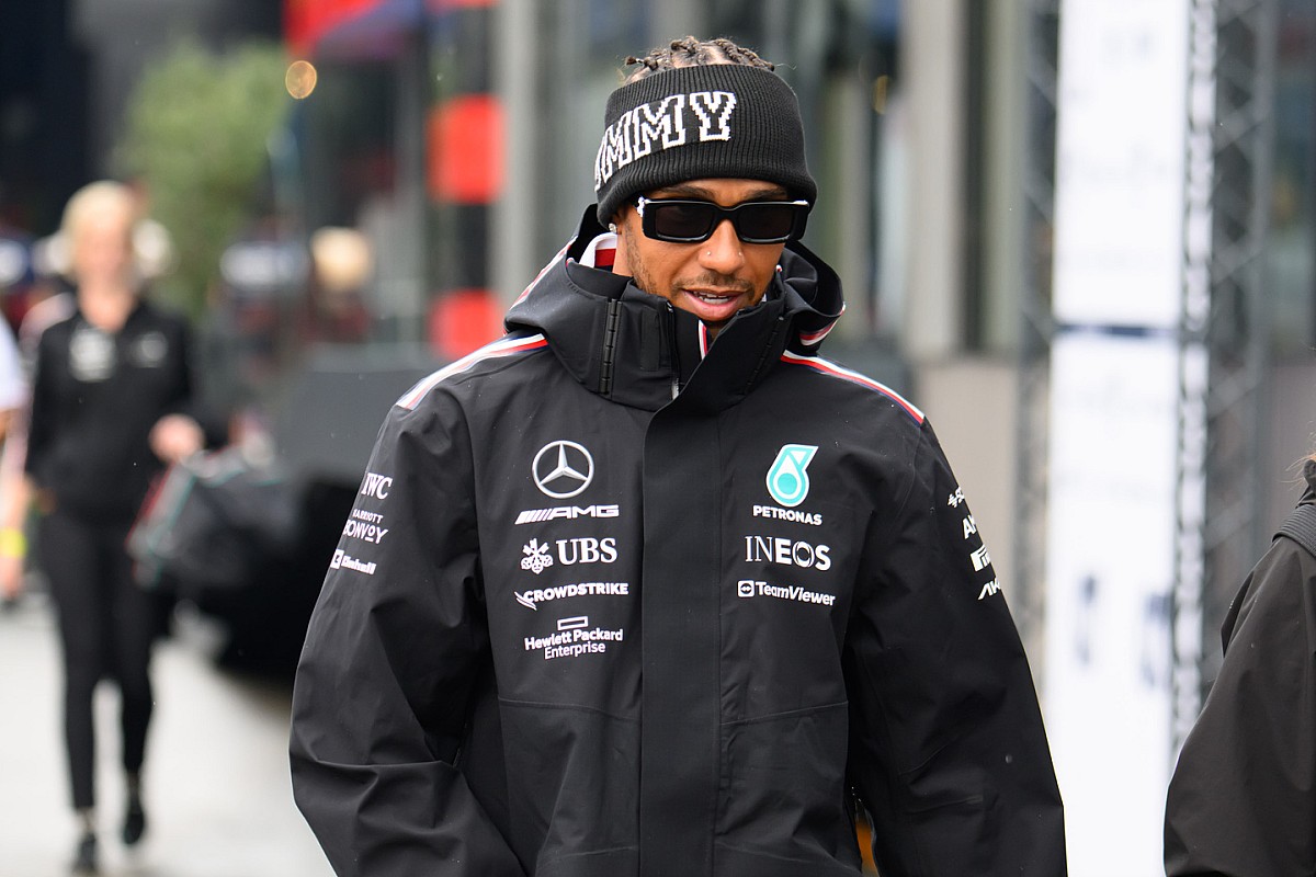 Lewis Hamilton: El akarom kapni Perezt, ha hibázik a Red Bull, ott leszek!
