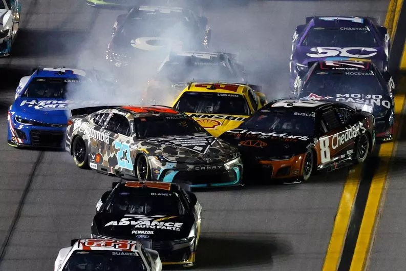 Denny Hamlin blames Bubba Wallace for Daytona pileup crash