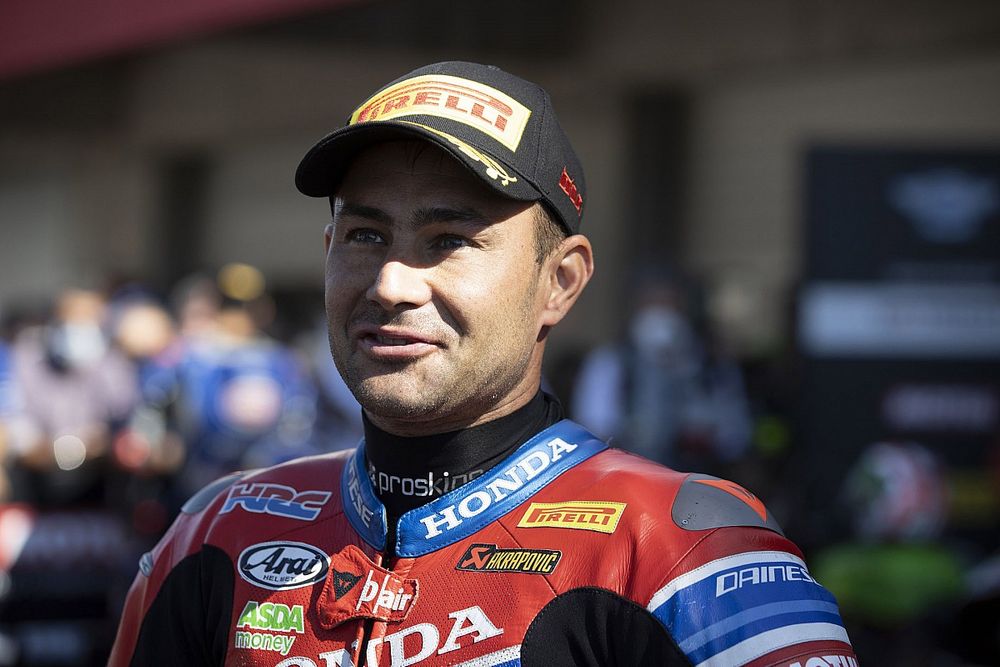 WSBK: Leon Haslam Fokus Kembangkan Tim dan Akademi Atlet
