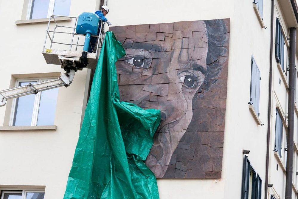 F1 | Inaugurato il pannello murale "Saudade: il volto di Senna"