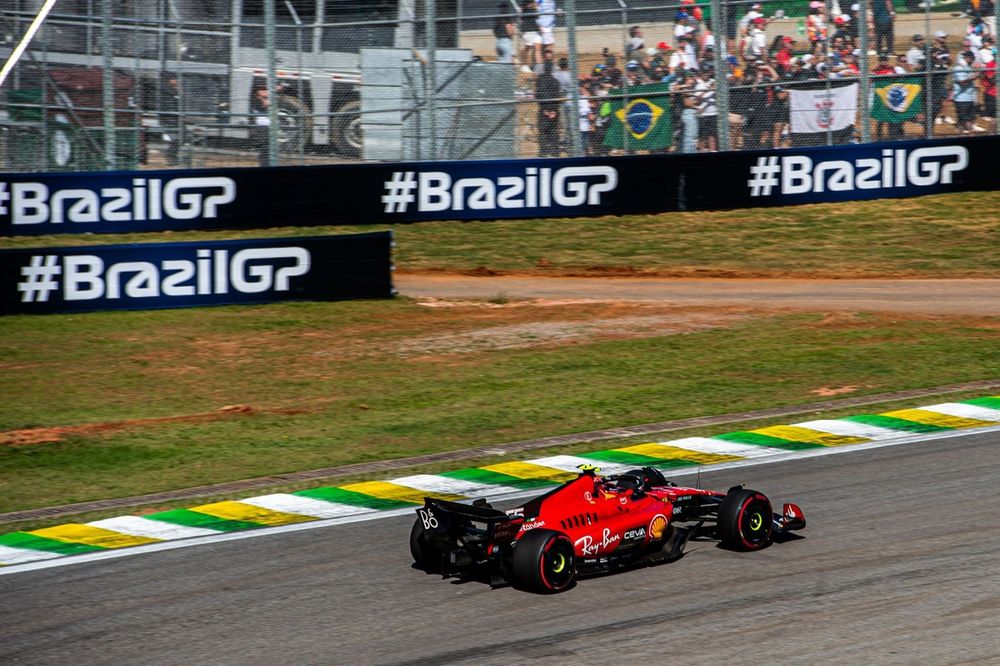 Videó: Így szól a Ferrari idei Forma-1-es autója!