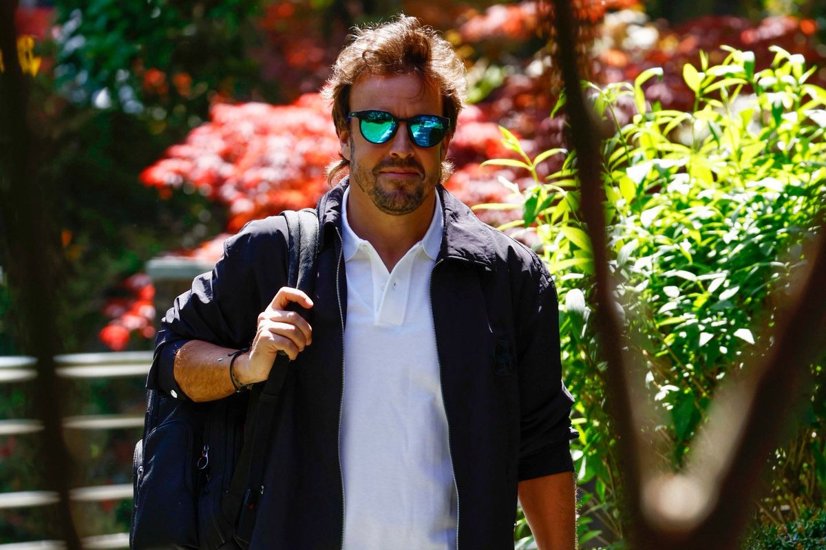 F1: Alonso confirma conversas com Red Bull antes de renovação