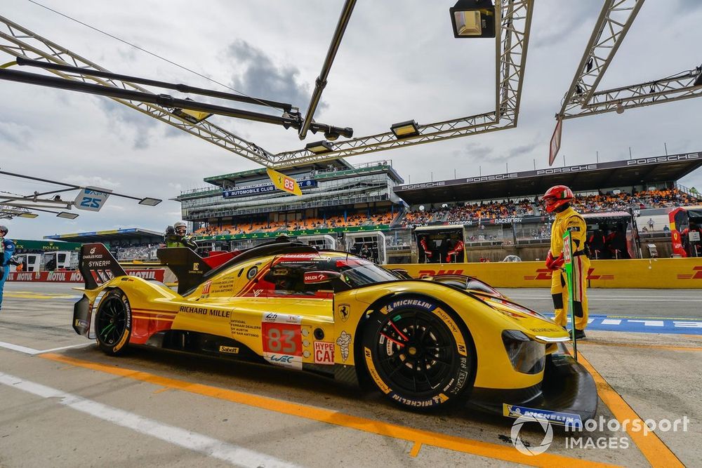 Le Mans | Black out elettrico sulla Ferrari #83: AF al lavoro