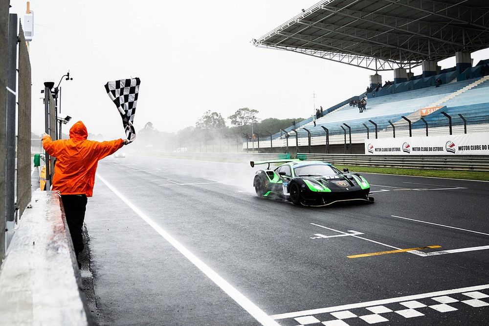 GT Winter Series Estoril: Rain creates mixed order for three different ...