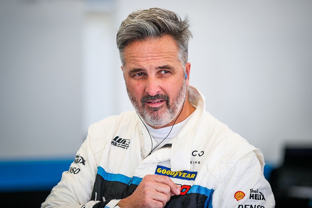Muller claims first WTCR pole position in two years at Pau-Arnos