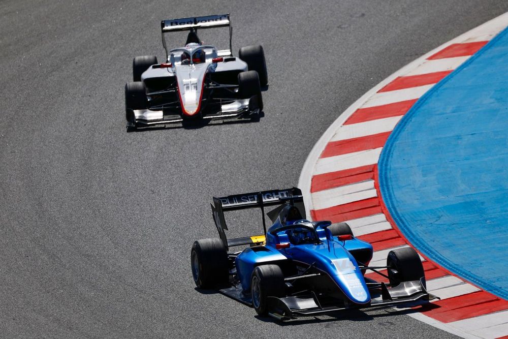 F3. Browning z pole position, Polacy daleko