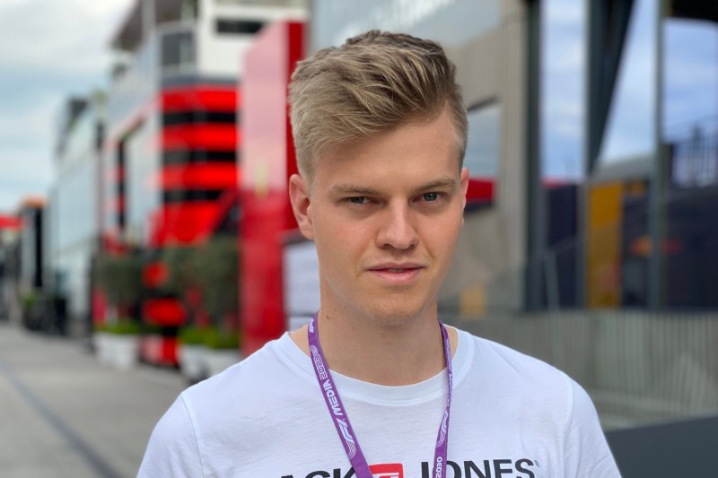 Kolumne: Zum ersten Mal als Journalist im Formel-1-Paddock!