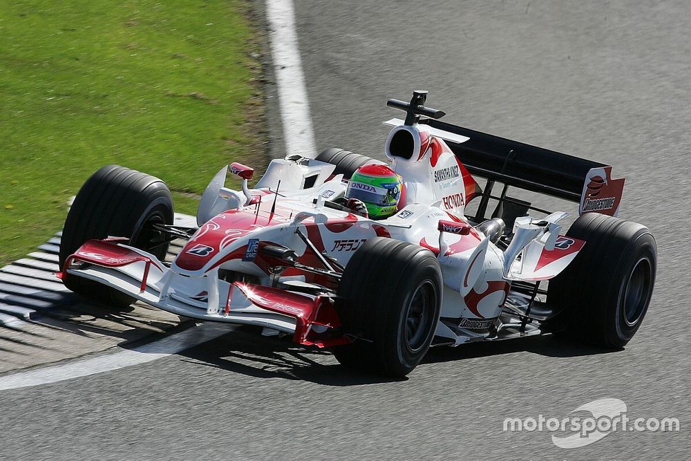 Ex-F1 driver Sakon Yamamoto to make single-seater return