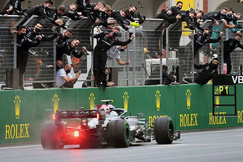 Türkiye GP: İstanbul Park'ta Bottas kazandı, Hamilton beşinci oldu!
