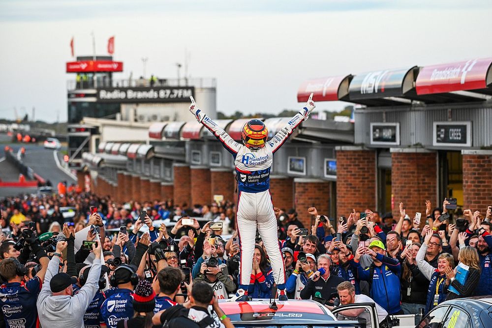 BTCC Brands Hatch: Ingram seals maiden title as team-mate Lloyd wins ...