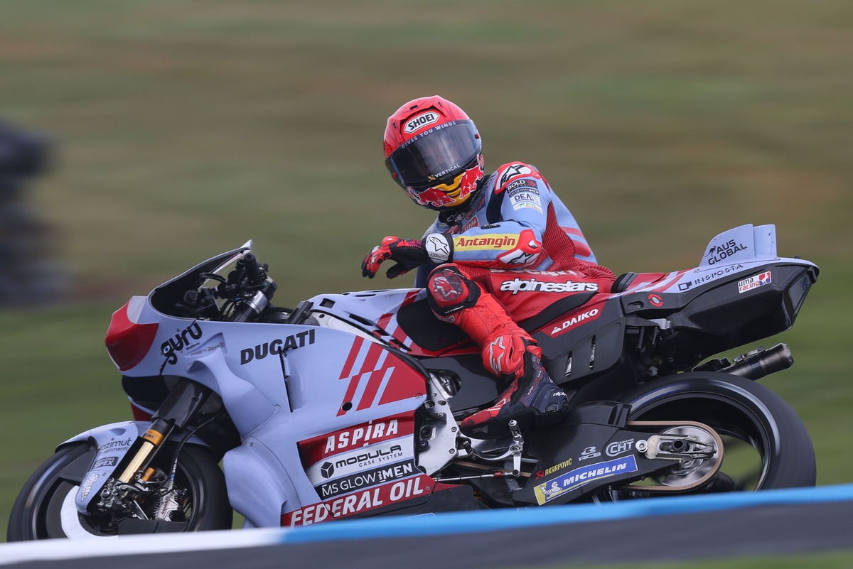 EL2 - Marc Márquez en funambule redoutable sur le mouillé