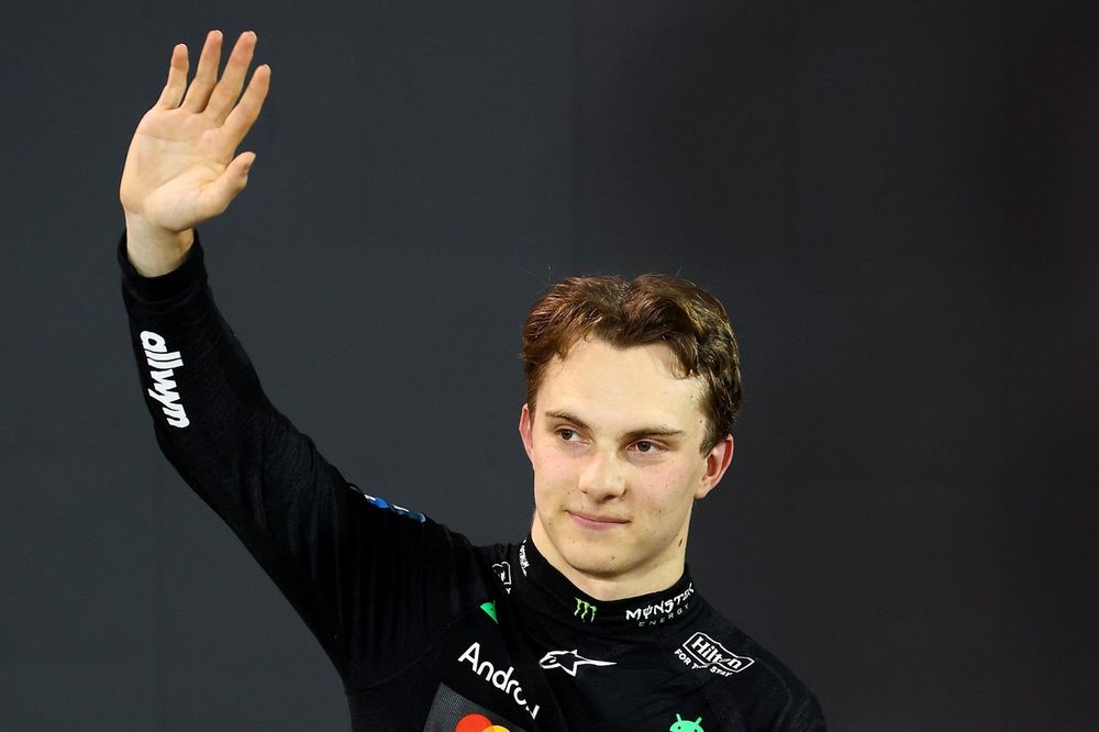 F1 Bahrain GP: Piastri takes pole, Norris and Verstappen outside of top ...