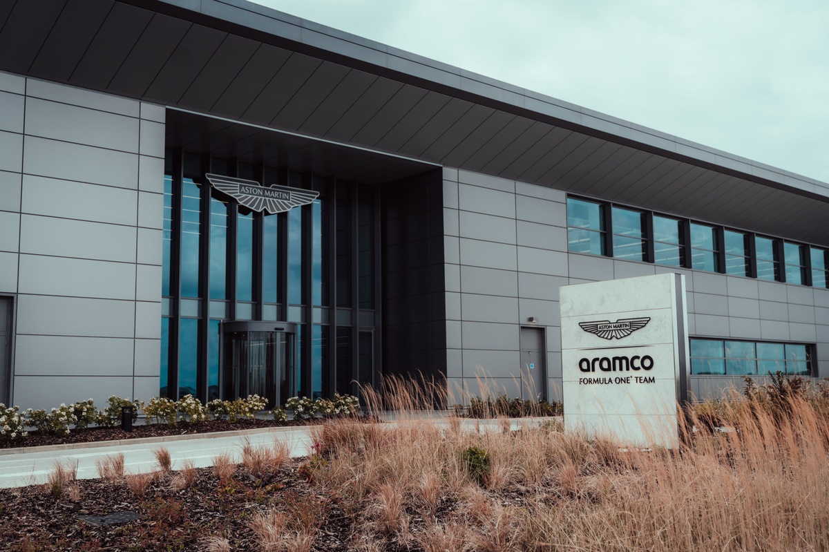 Por qué la reorganización de Aston Martin F1 va mucho más allá