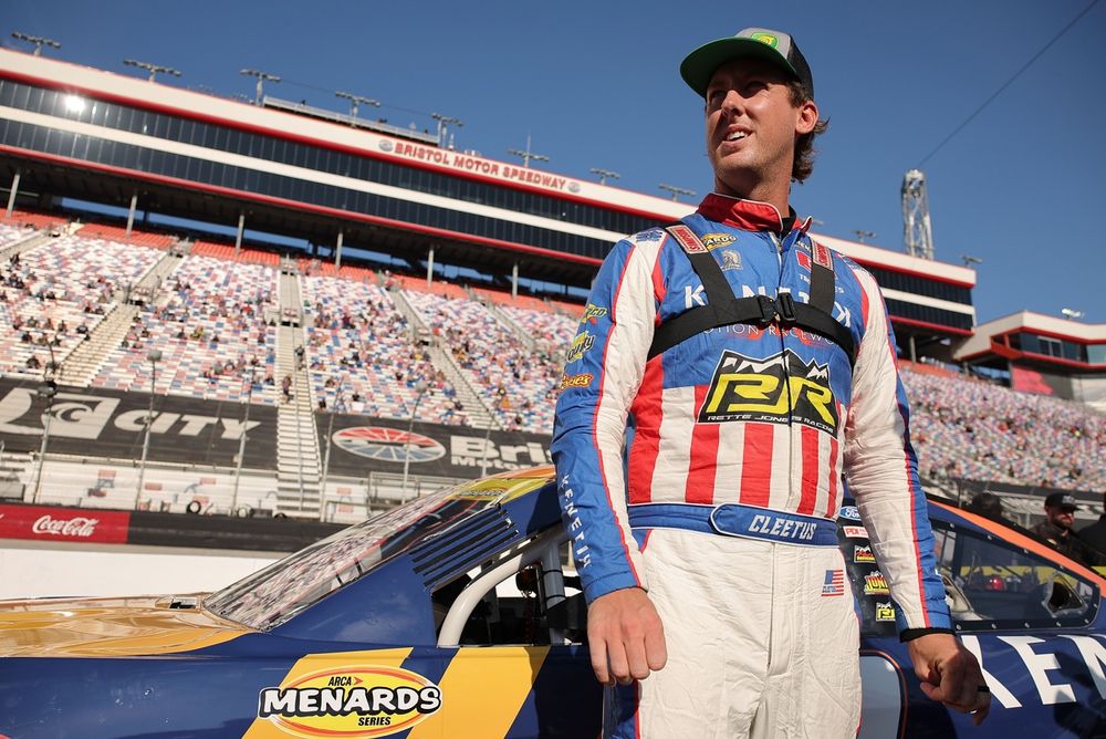 Cleetus McFarland suffers tire failure in ARCA short track debut at Bristol