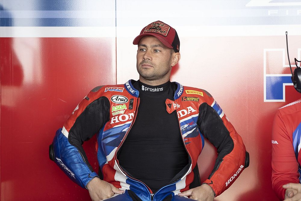Leon Haslam Comeback WSBK bersama Pedercini Kawasaki