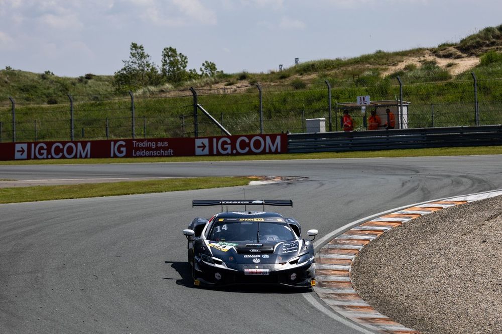 DTM Zandvoort: Aitken keeps clear of Rast for victory in opener