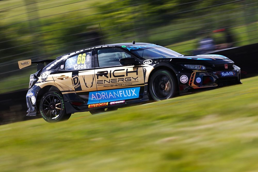 BTCC Thruxton: Cook fastest from BTC Honda team-mate Plato in practice