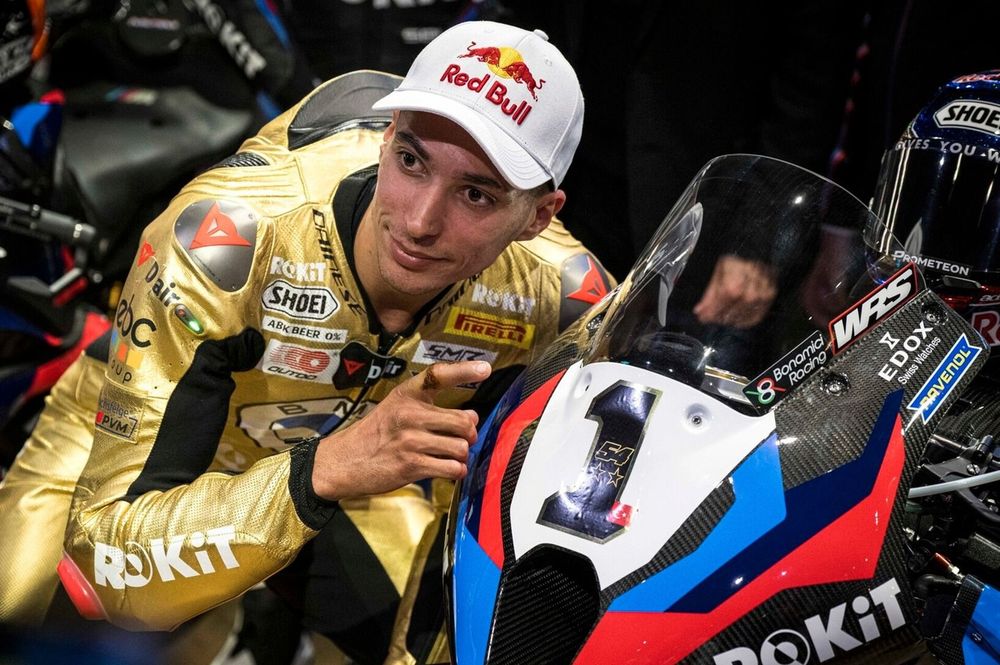 WSBK: Meski Tertekan, Razgatlioglu Pakai Nomor 1 demi BMW