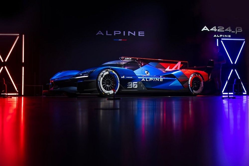 Alpine presenta su A424 Beta LMDh para el WEC 2024