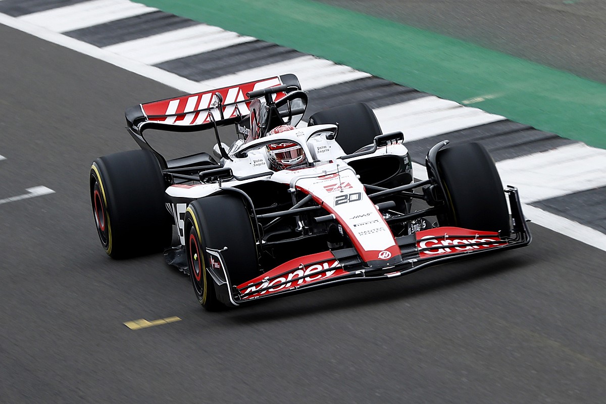 Contrairement à 2022, Haas fera évoluer sa VF-23 toute la saison