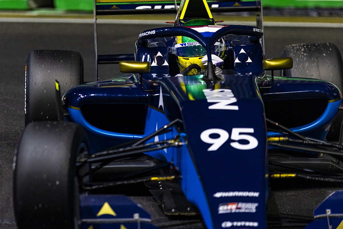 W Series Singapore: Visser wins to keep title battle alive as Chadwick ...