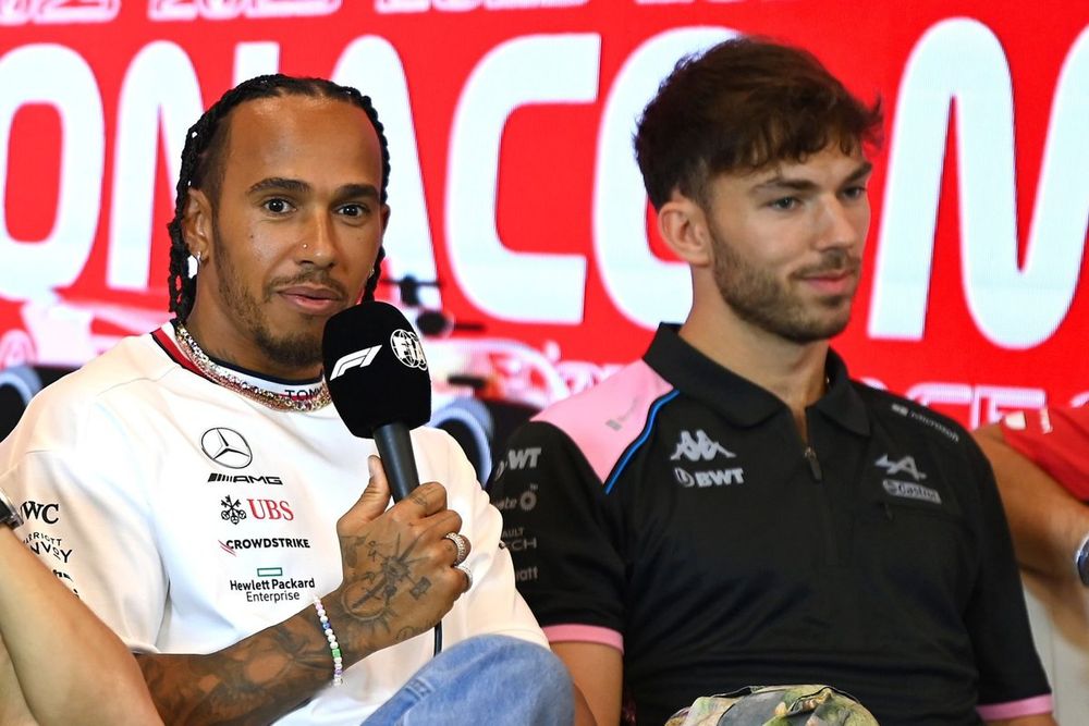 F1: Gasly Harus Rahasiakan Negosiasi Hamilton dan Ferrari