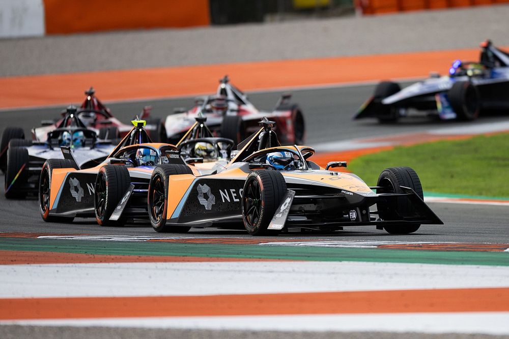 Rast impressed by "high professional level" of McLaren FE squad