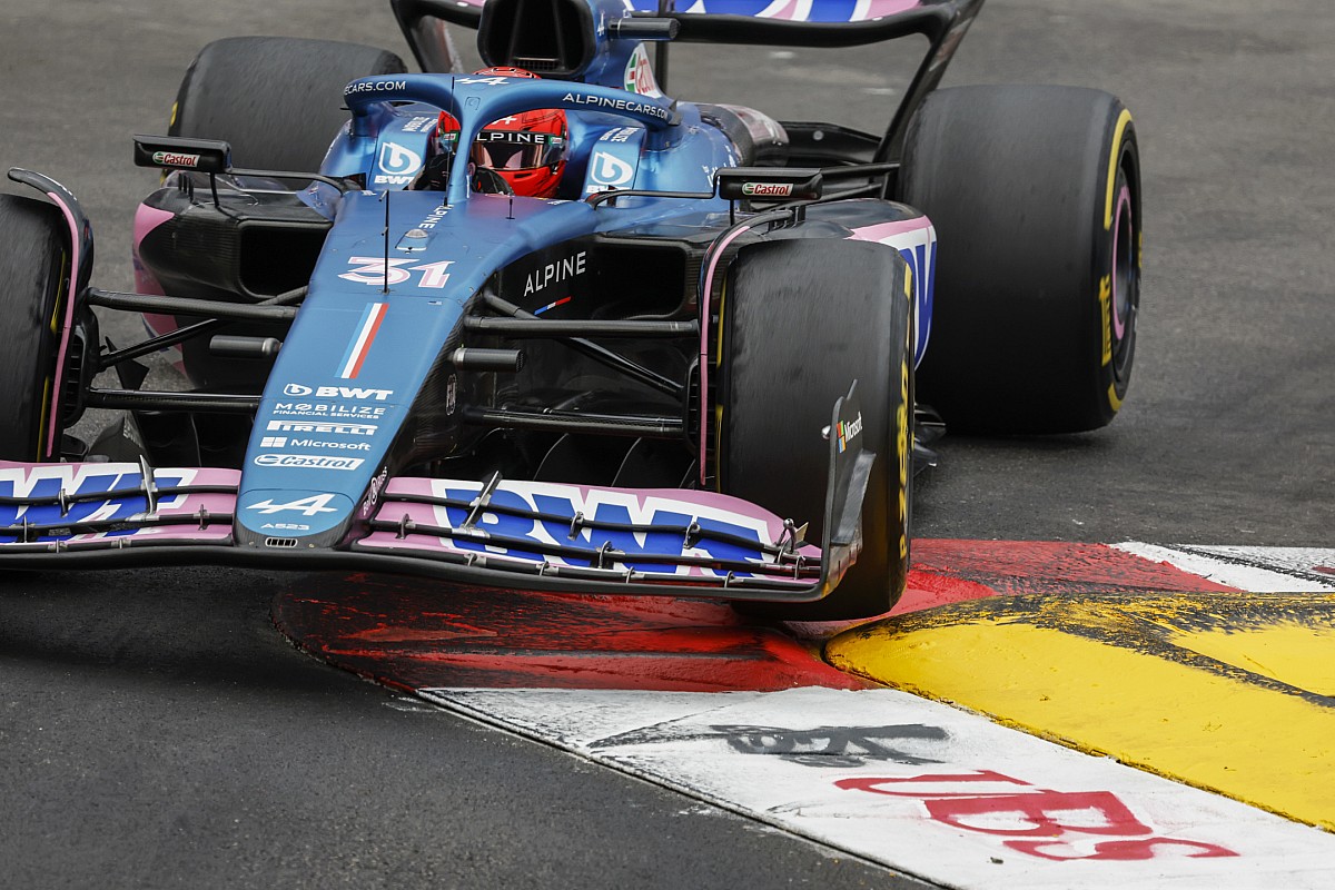 Monako'da günün pilotu Ocon oldu