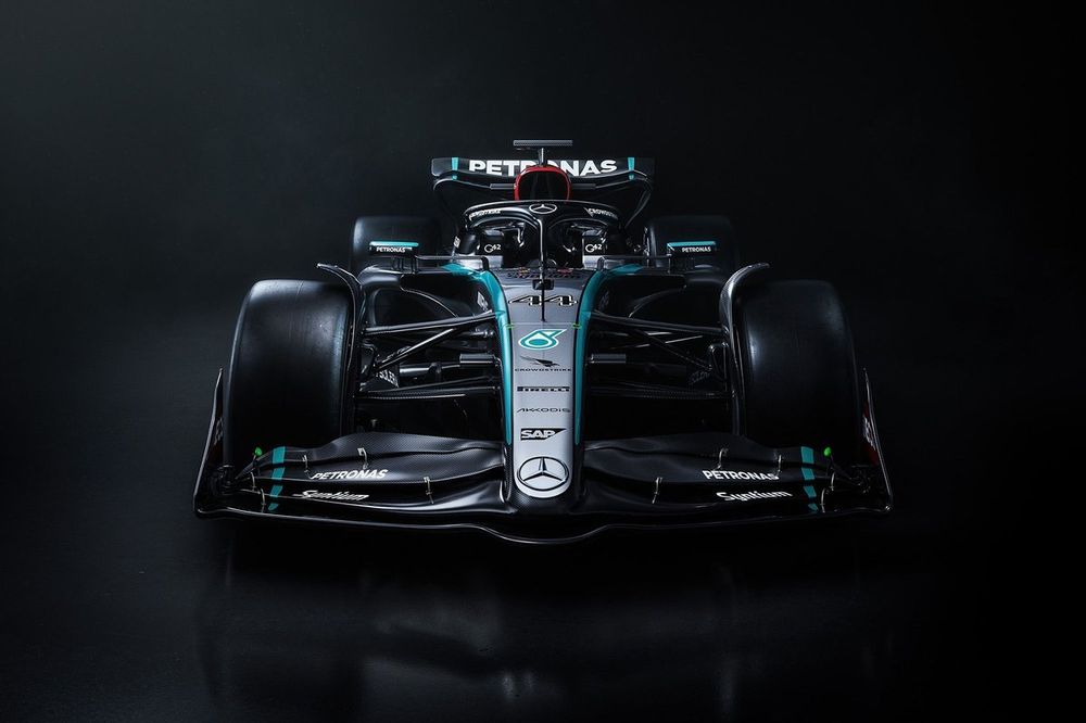 Por qué el W15 muestra que Mercedes F1 aún hace las cosas a su manera