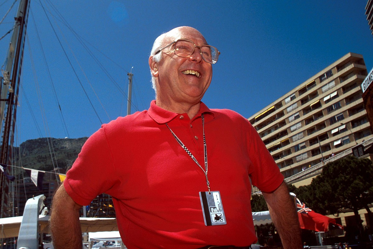 Murray Walker obituary: F1 broadcasting legend dies aged 97