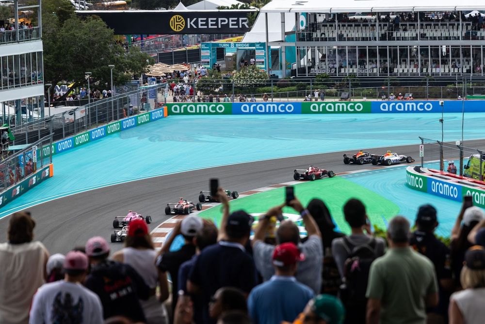 A qué hora fue la carrera de F1 de Miami y cómo verla por TV