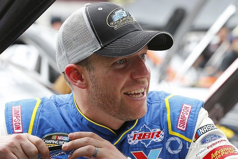 Regan Smith joins Fox Sports' NASCAR broadcasts in 2018