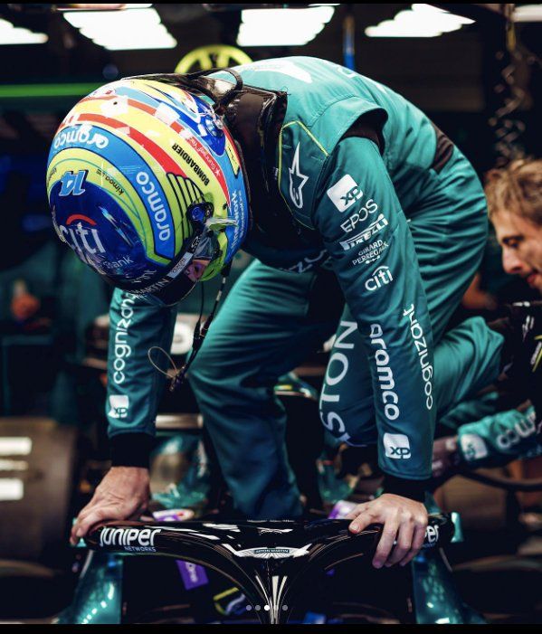 Vídeo: la sonrisa de Alonso y su debut con el AMR23 a vista de pájaro