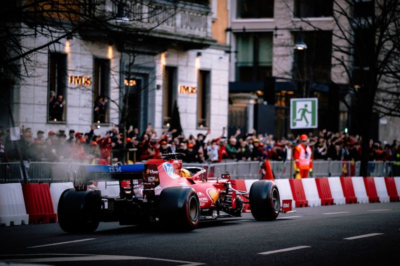 Fotogallery F1 | Gli scatti più belli dello show Ferrari a Milano