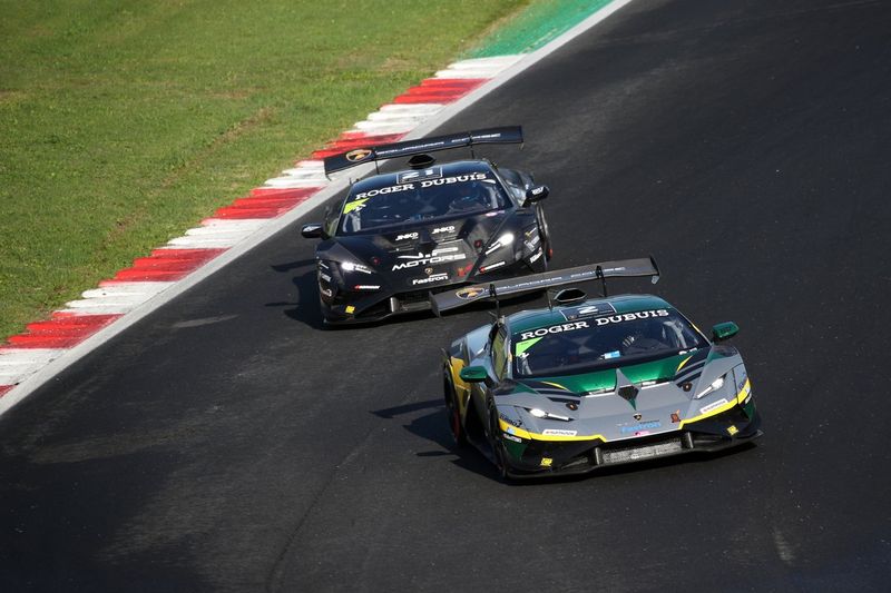 Gallery Lamborghini | Lo spettacolo del Super Trofeo a Vallelunga