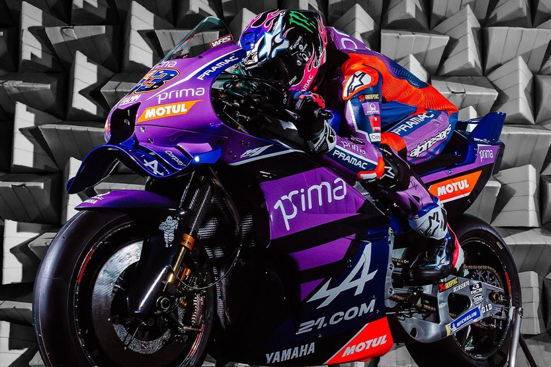 Fotogallery MotoGP | Pramac alza il sipario: svelate le Yamaha di ...