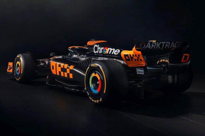 Foto's: De nieuwe livery van McLaren voor komende twee F1-races